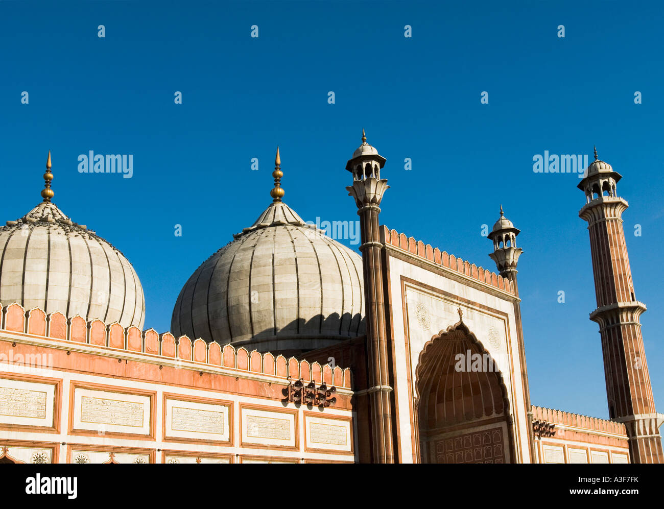 Low angle view of the dome of a mosque, Jama Masjid, New Delhi, India ...