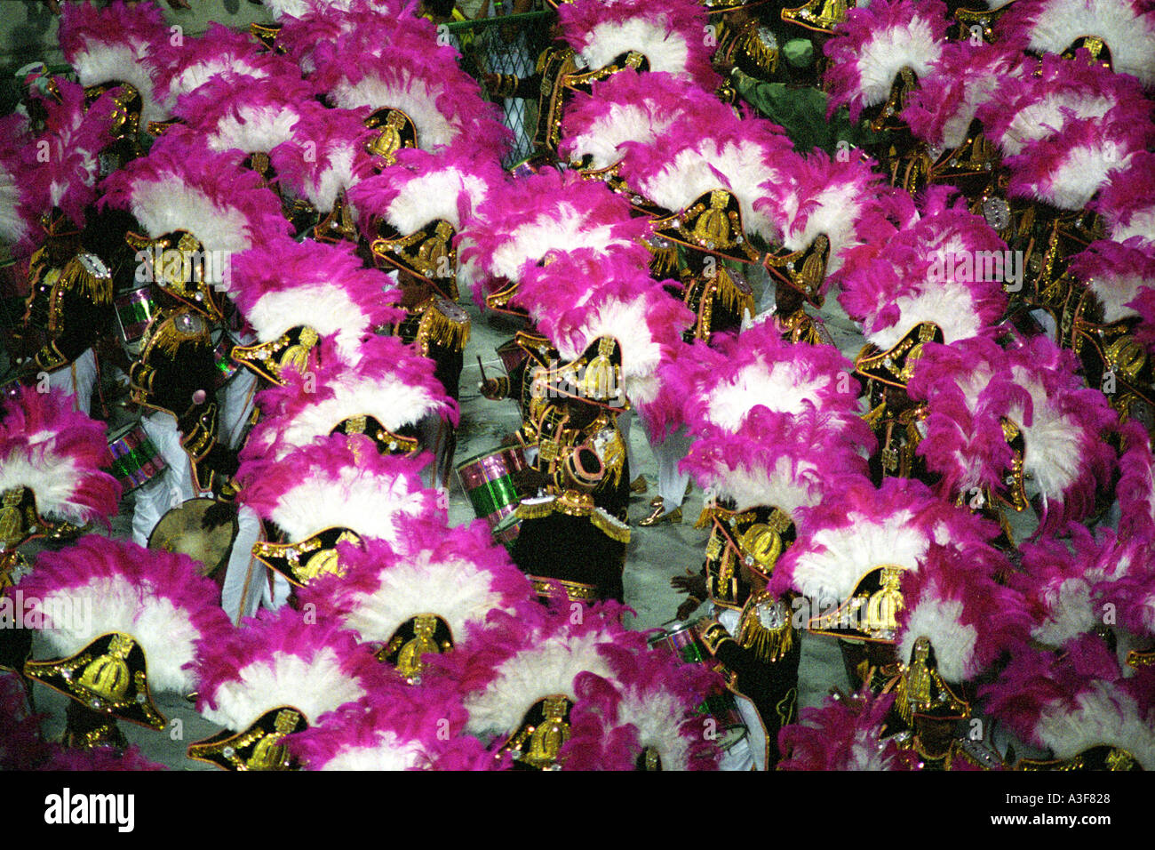 Rio carnival dancing drums hi-res stock photography and images - Alamy