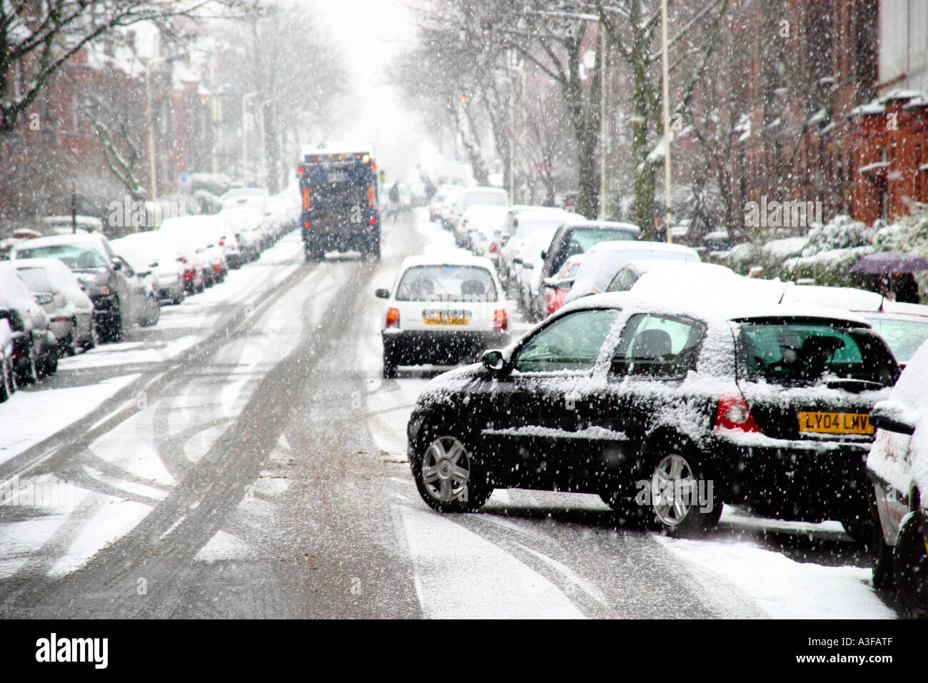 Snowy street in Streatham Hill South London Stock Photo - Alamy
