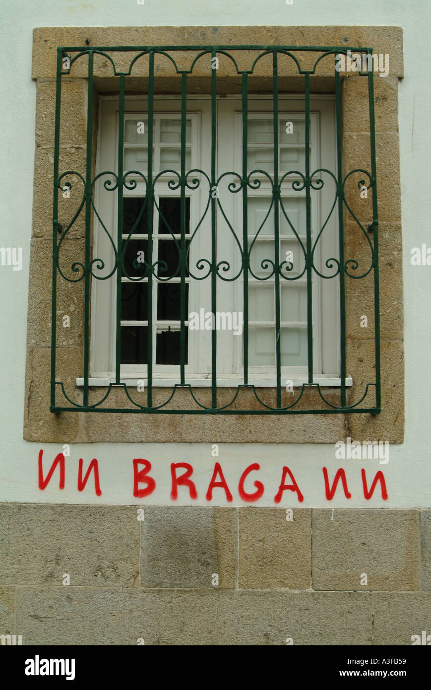 Braga graffiti hi-res stock photography and images - Alamy