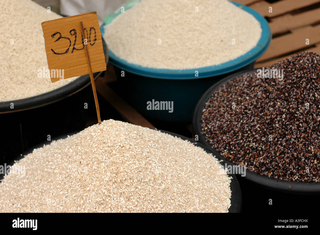 Rice on the local market Stock Photo - Alamy