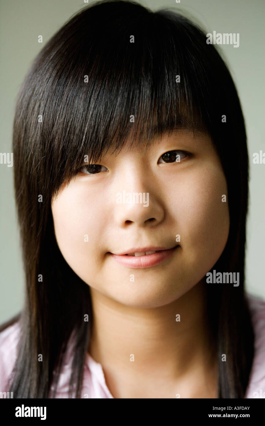 Portrait of a girl smiling Stock Photo - Alamy