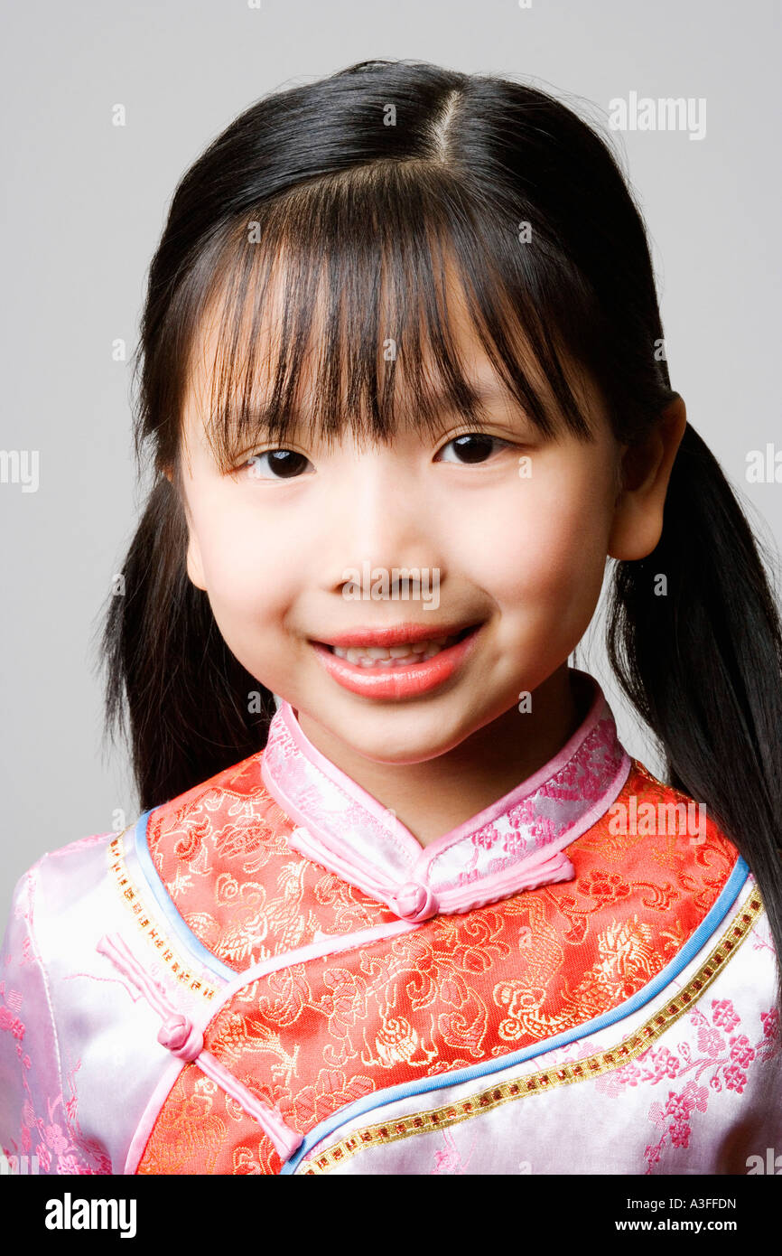 Portrait of a girl smiling Stock Photo - Alamy