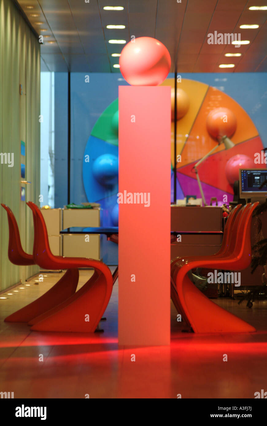 Shop window in London Stock Photo - Alamy