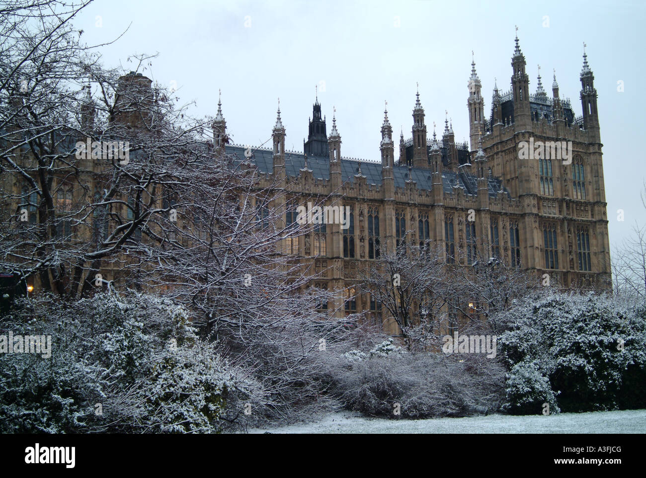 Houses of Parliament with snow London Stock Photo - Alamy