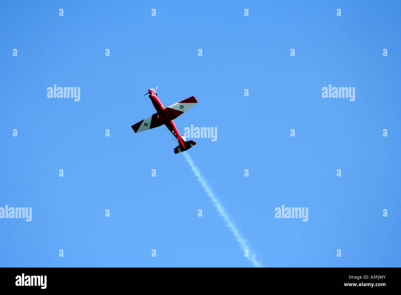 High dive stunt hi-res stock photography and images - Alamy