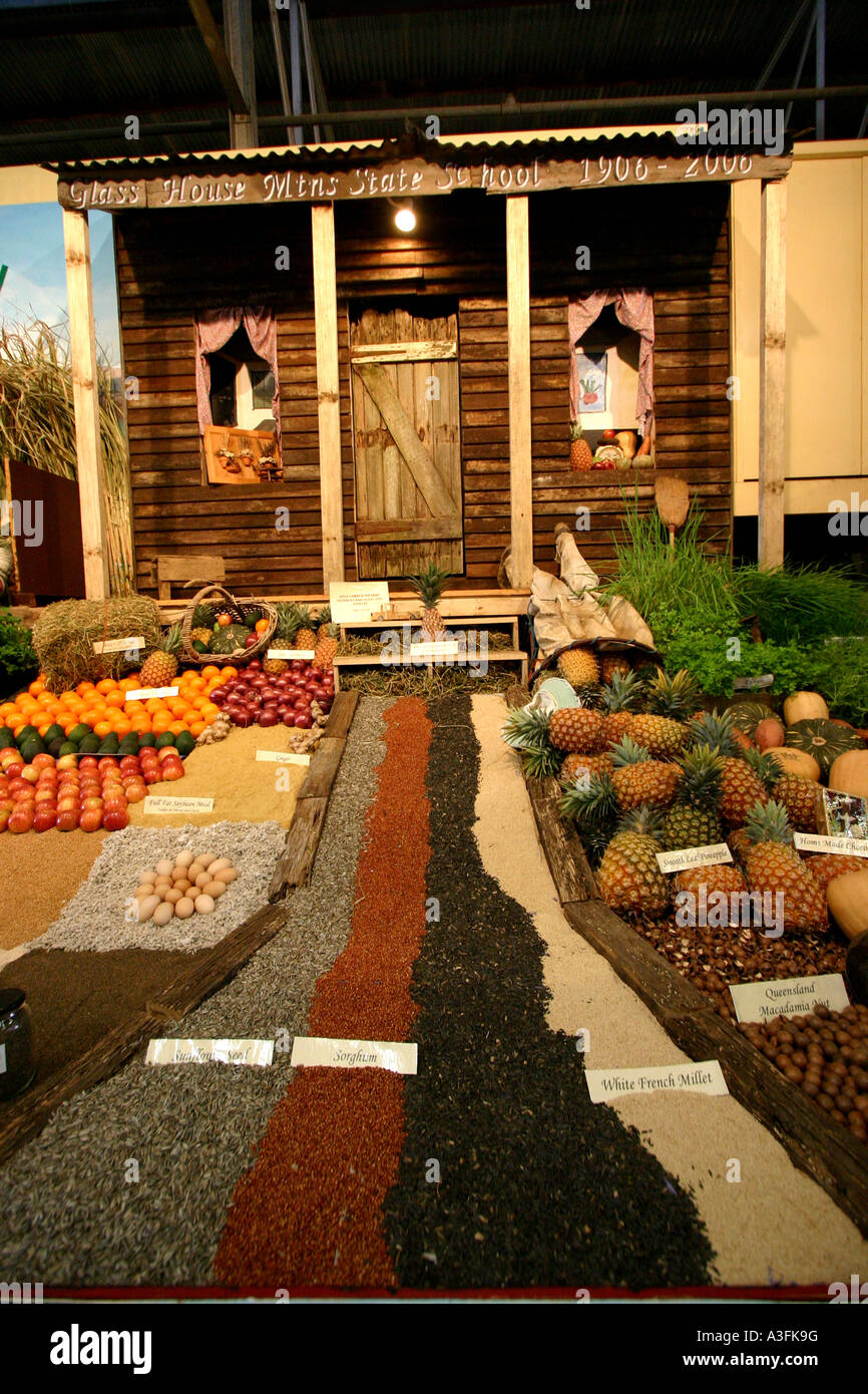 FRUIT AND VEGETABLE DISPLAY AGRICULTURAL SHOW VERTICAL BAPDB9071 Stock ...