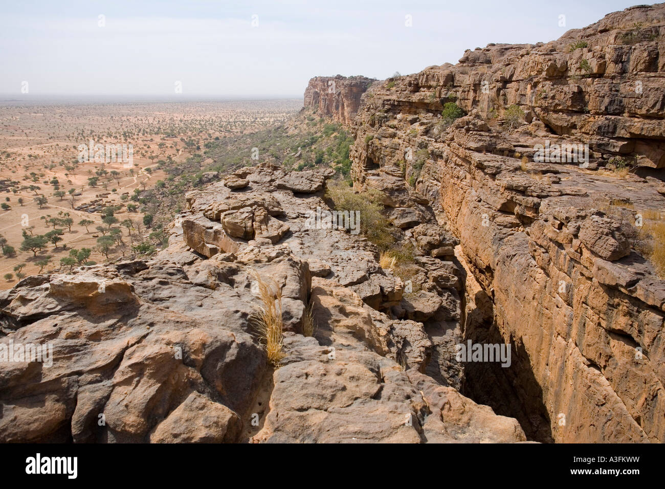 Bandiagara Escarpment High Resolution Stock Photography and Images - Alamy