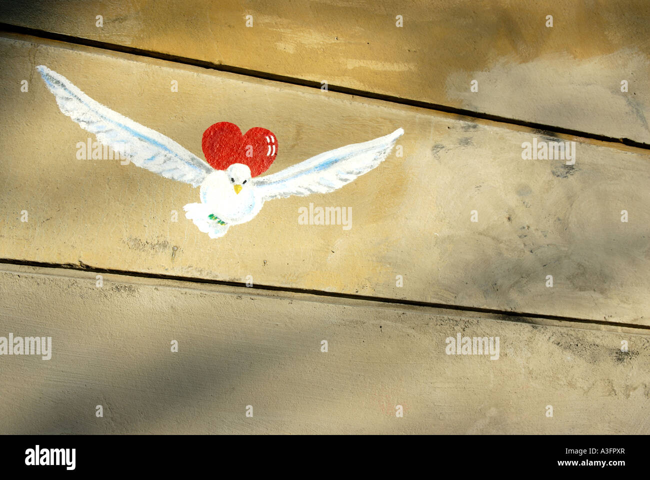 Wall Mural Bird Art High Resolution Stock Photography and Images - Alamy