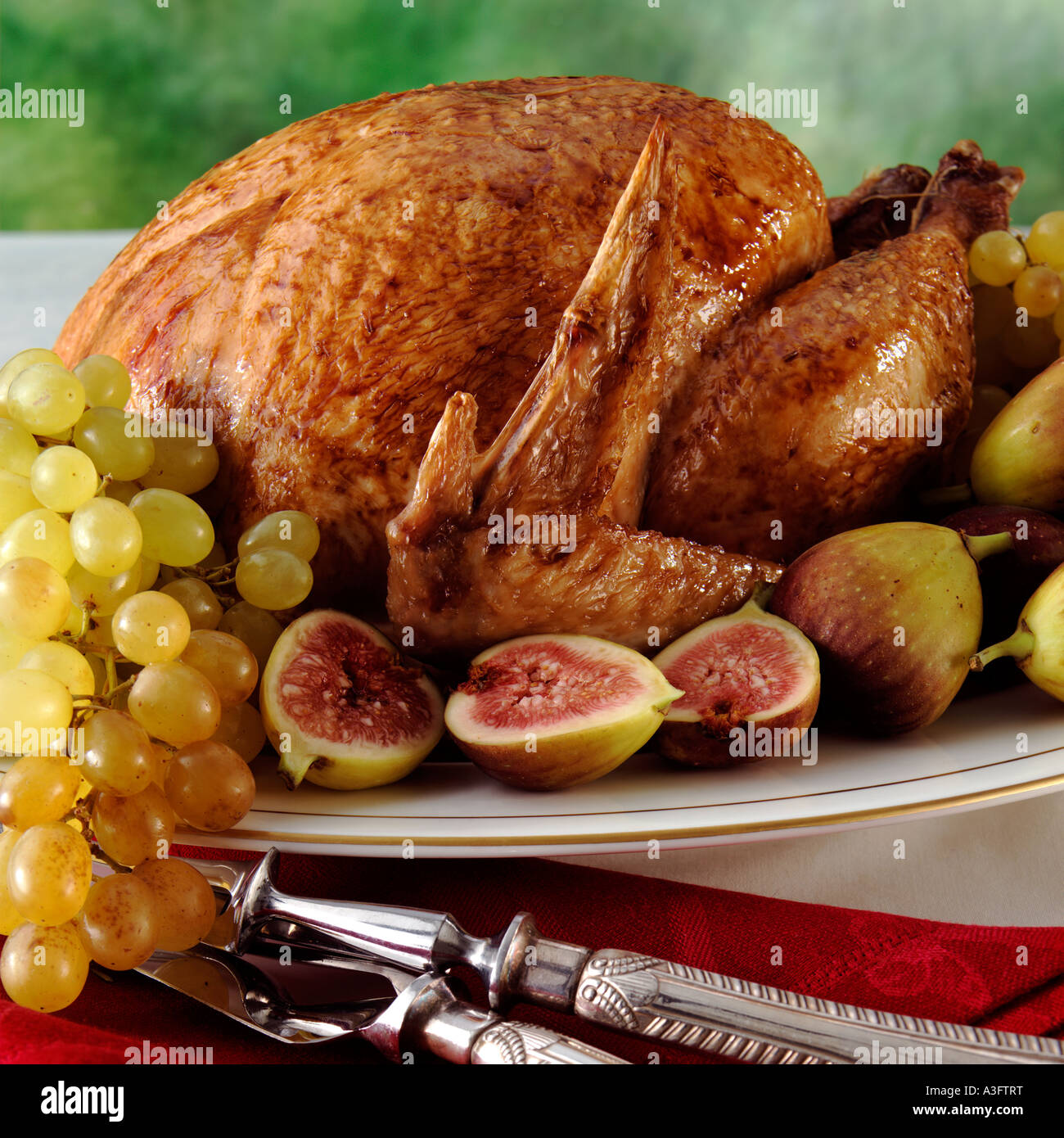 A whole roast turkey in a table setting Stock Photo - Alamy