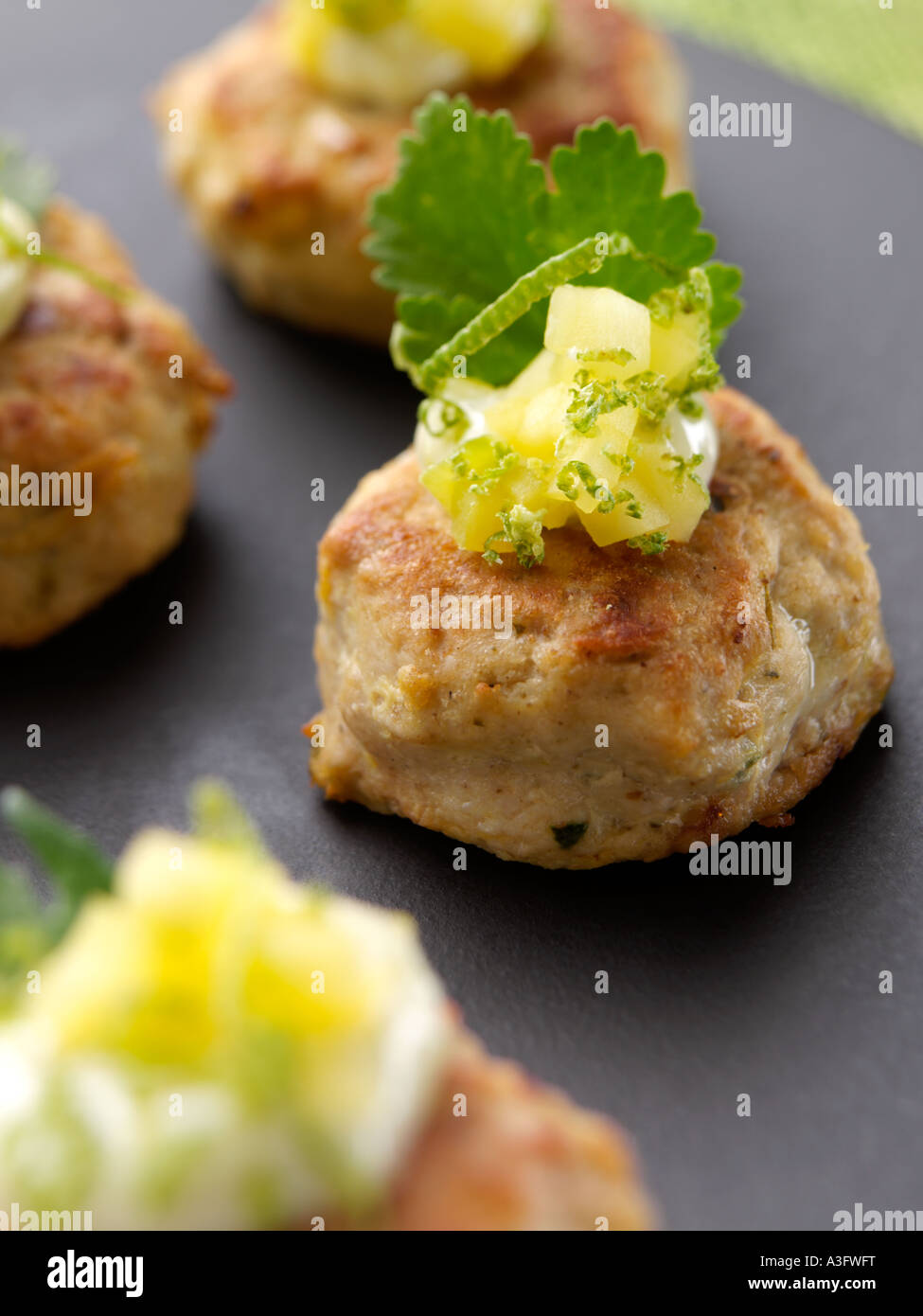 Thai chicken mango canape editorial food Stock Photo - Alamy