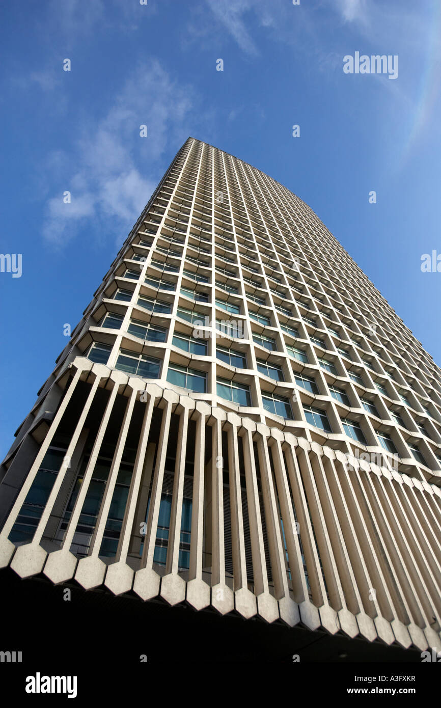 Centerpoint building hi-res stock photography and images - Alamy