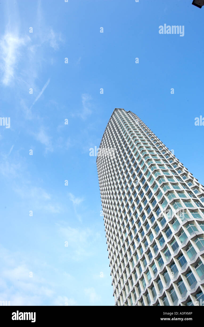 Centerpoint building hi-res stock photography and images - Alamy