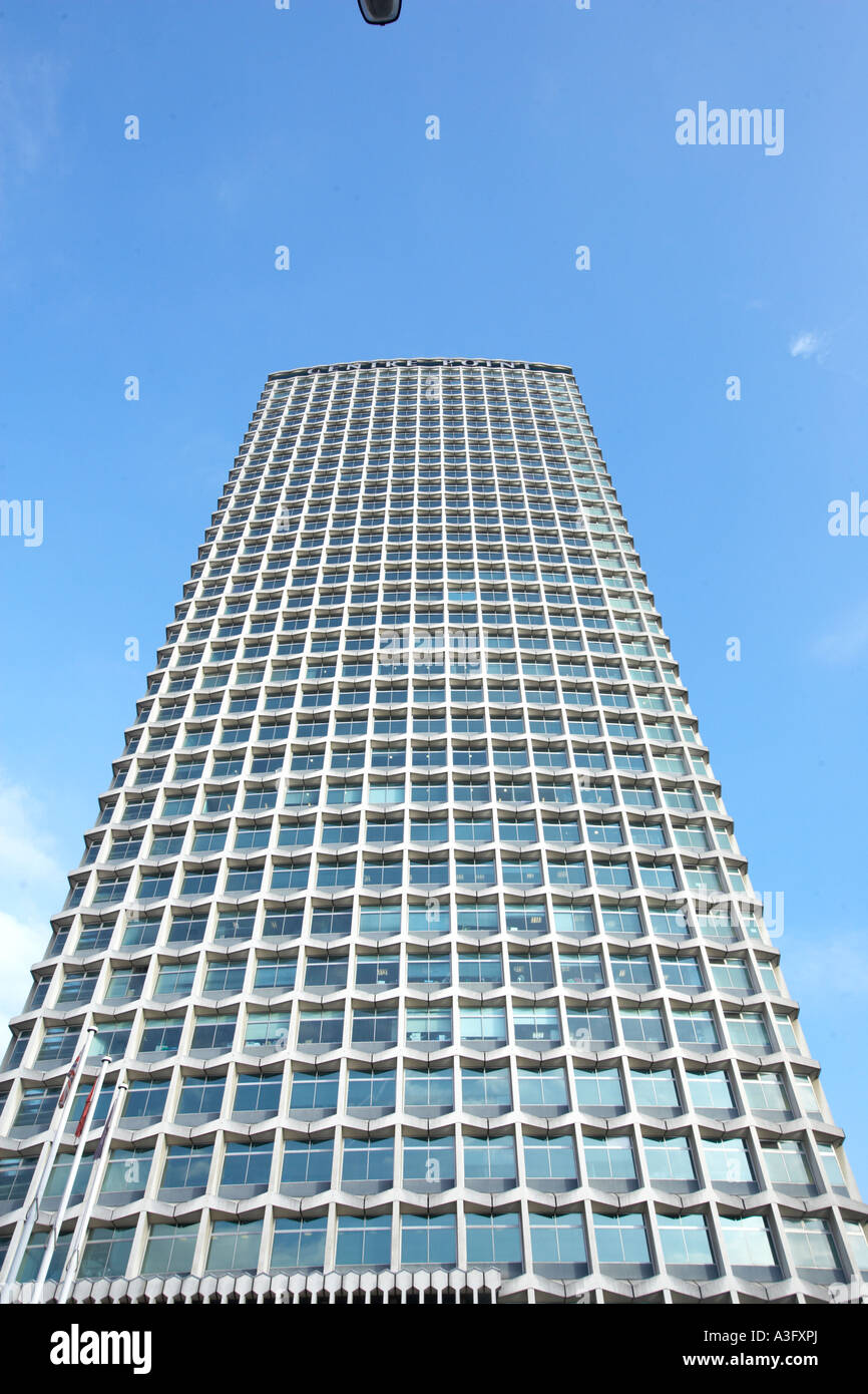 Centerpoint building hi-res stock photography and images - Alamy