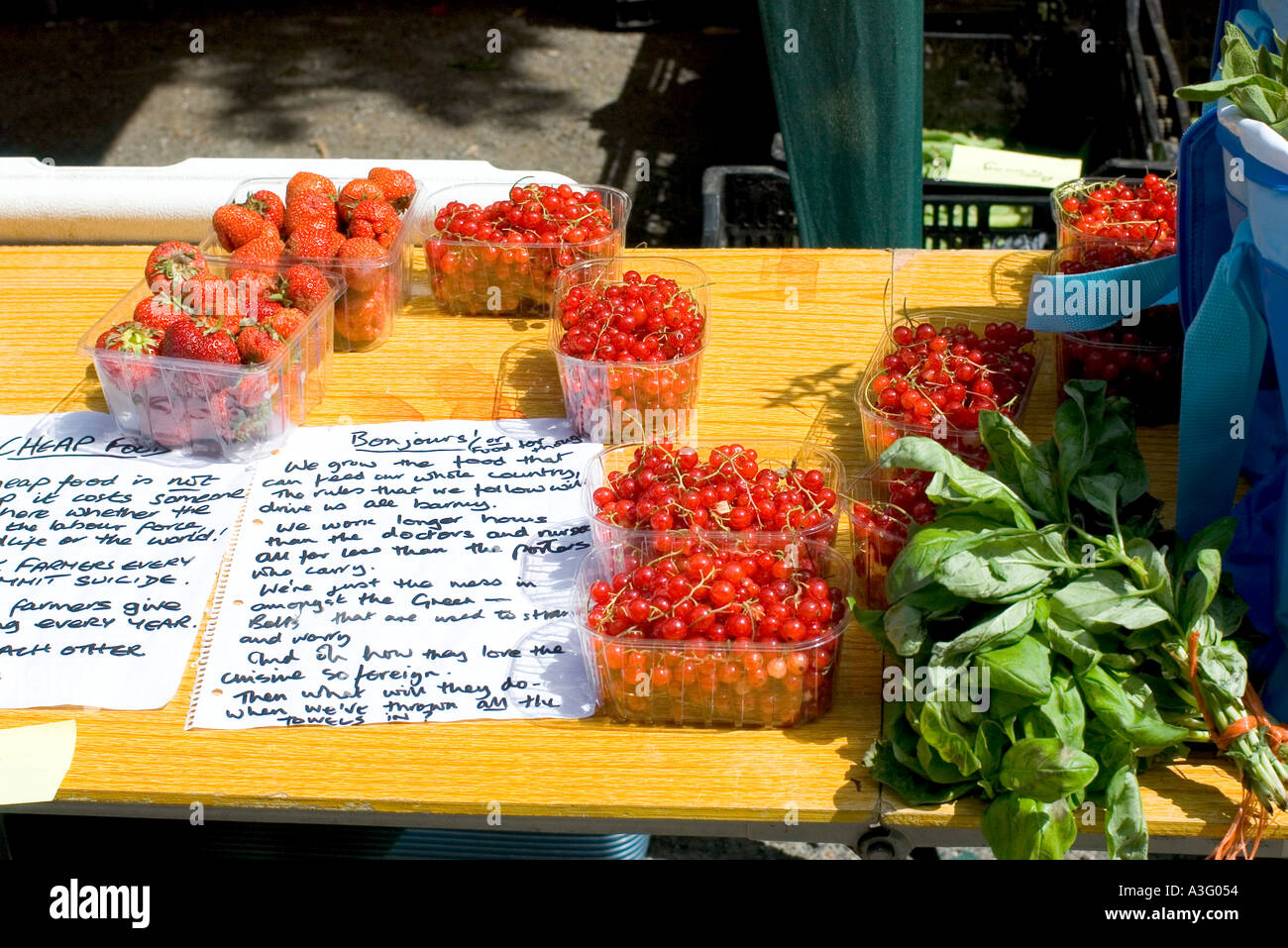 Alexandra palace farmers’ market hi-res stock photography and images ...