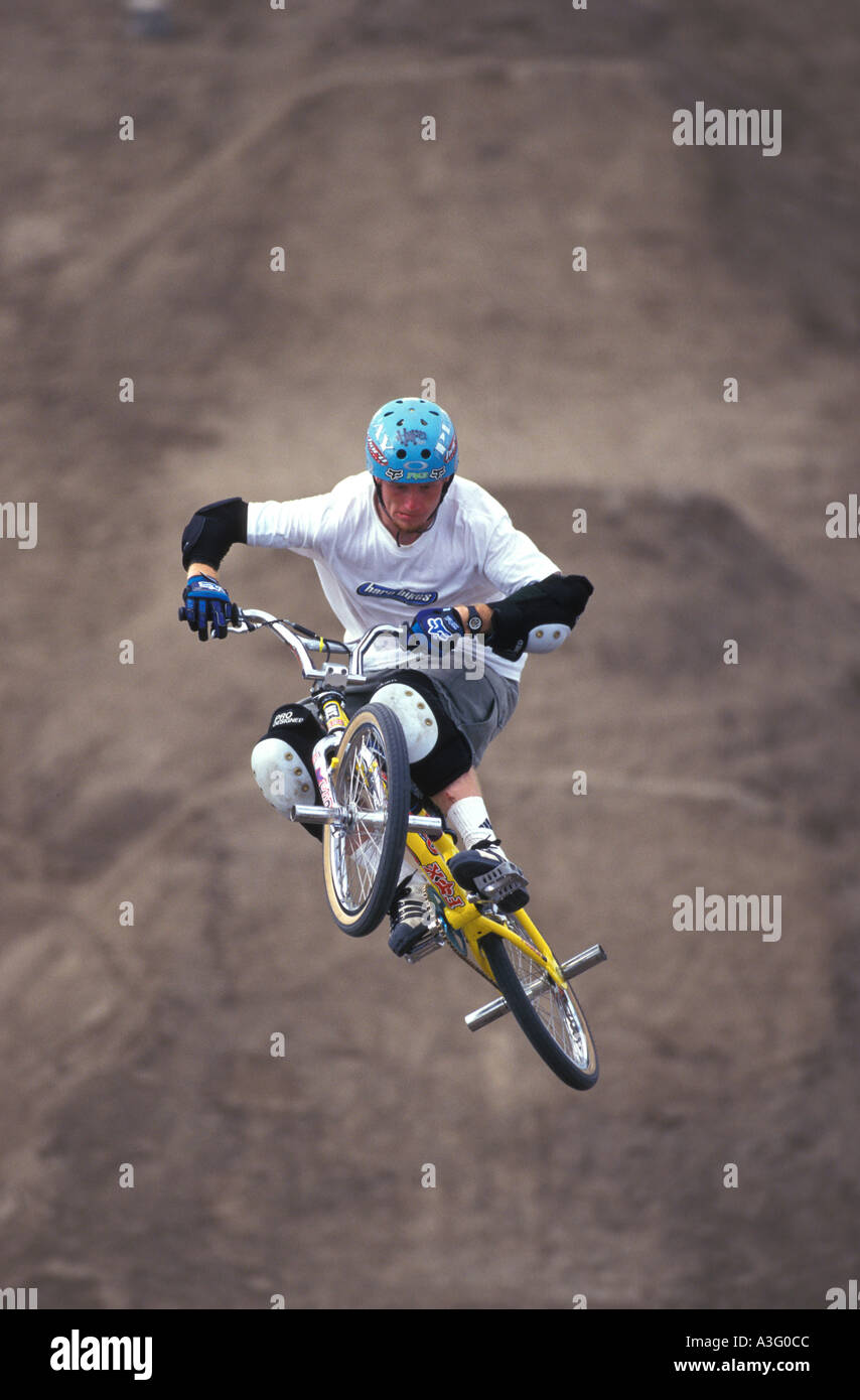Halfpipe bmx hi-res stock photography and images - Alamy