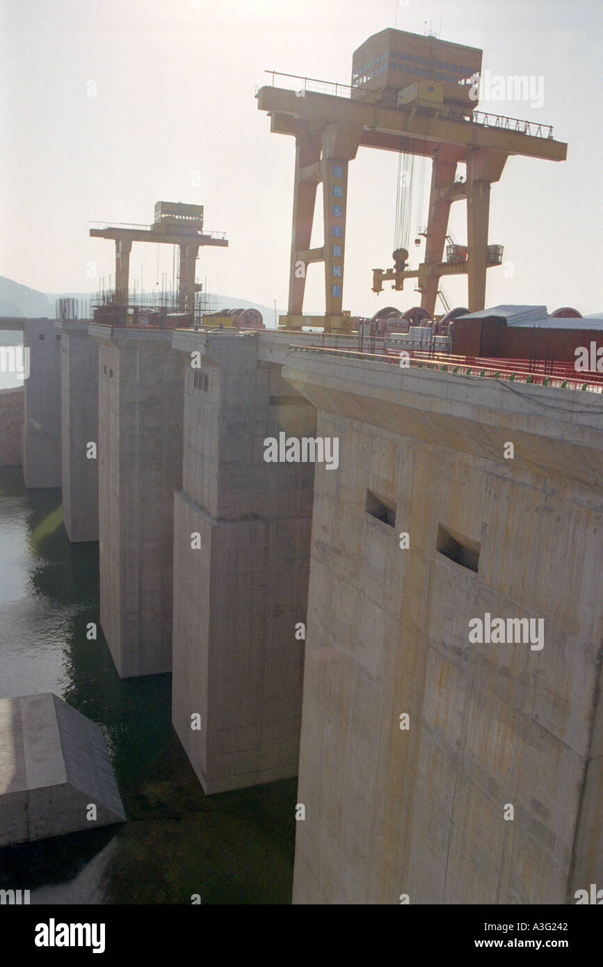 xiaolangdi dam henan province china under construction Stock Photo - Alamy