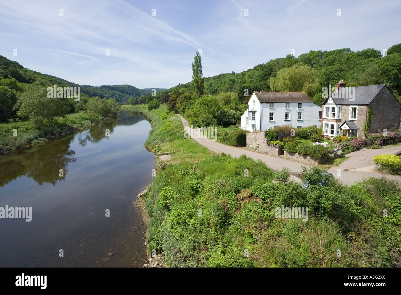 The village of Brockweir on the east bank of the River Wye ...