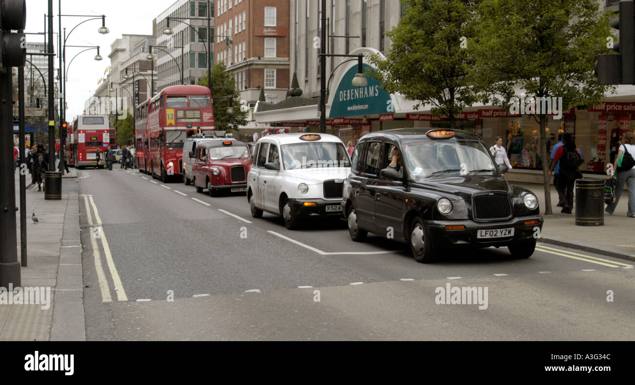 Hackney cabs hi-res stock photography and images - Alamy
