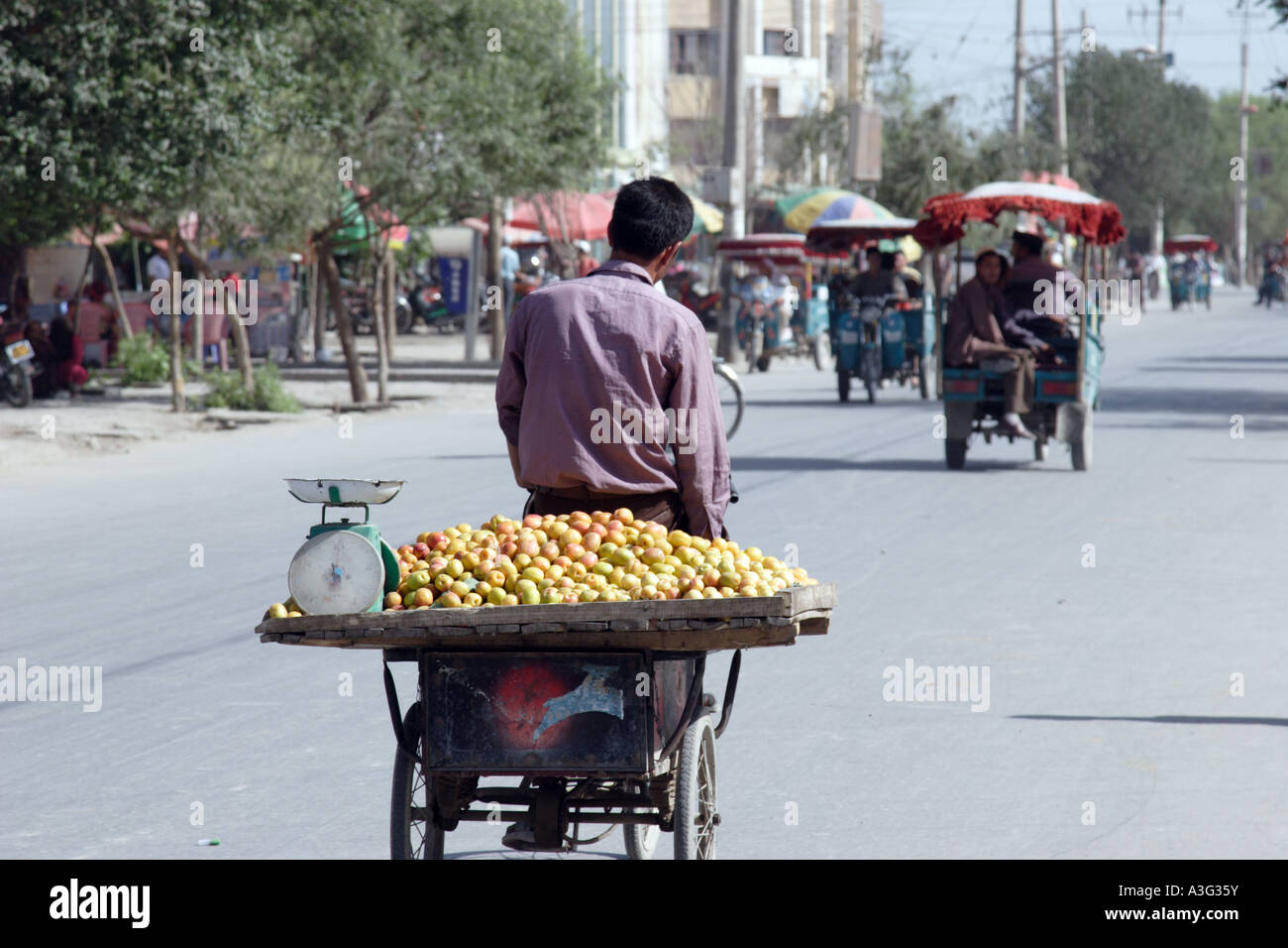 Street Scene Yarkand Xinjiang China Stock Photo - Alamy