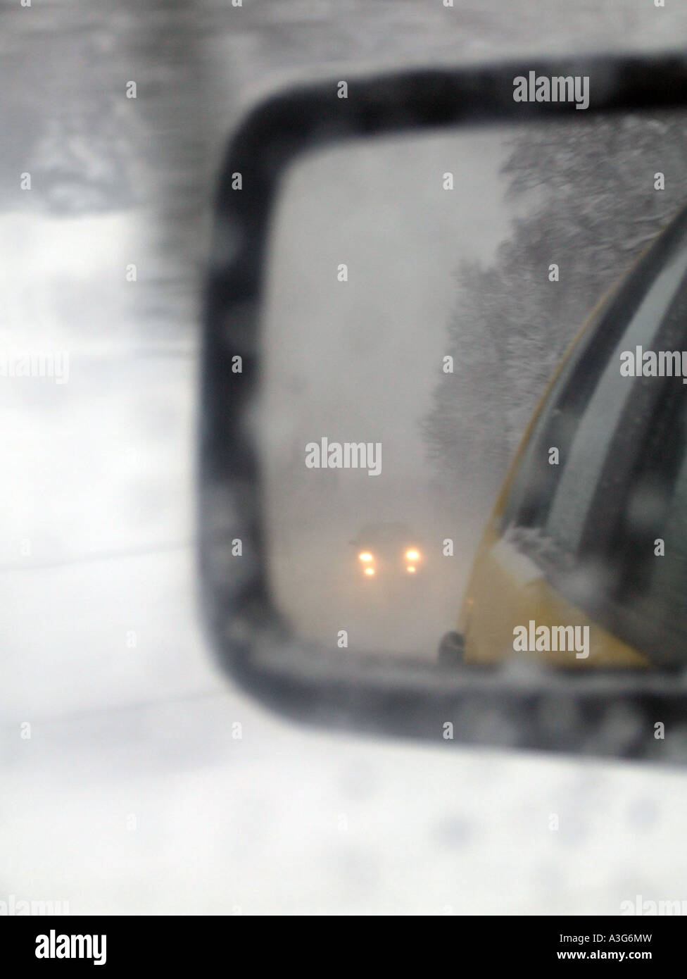 car driving in heavy snow storm Stock Photo - Alamy