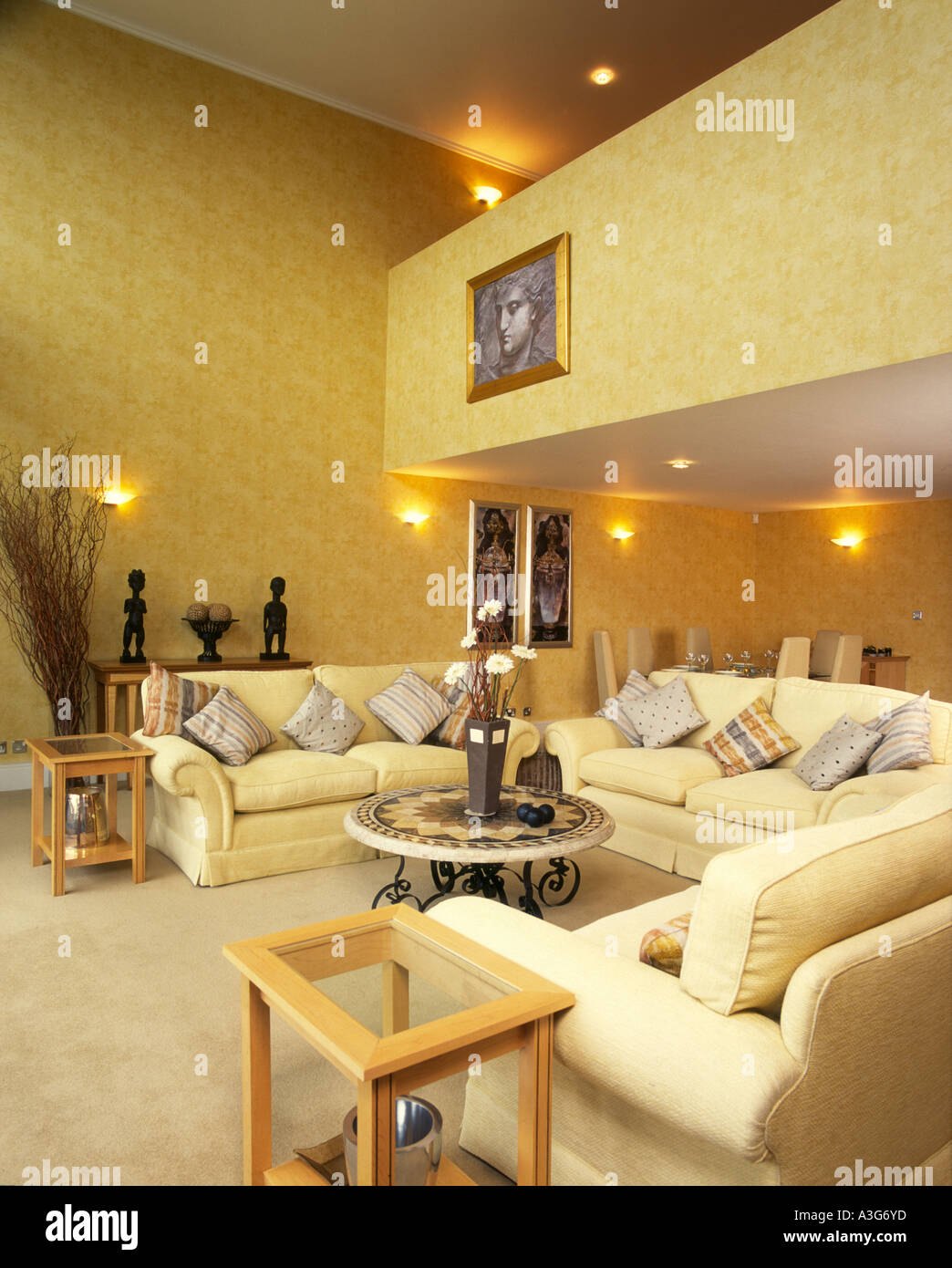 Double height room hi-res stock photography and images - Alamy