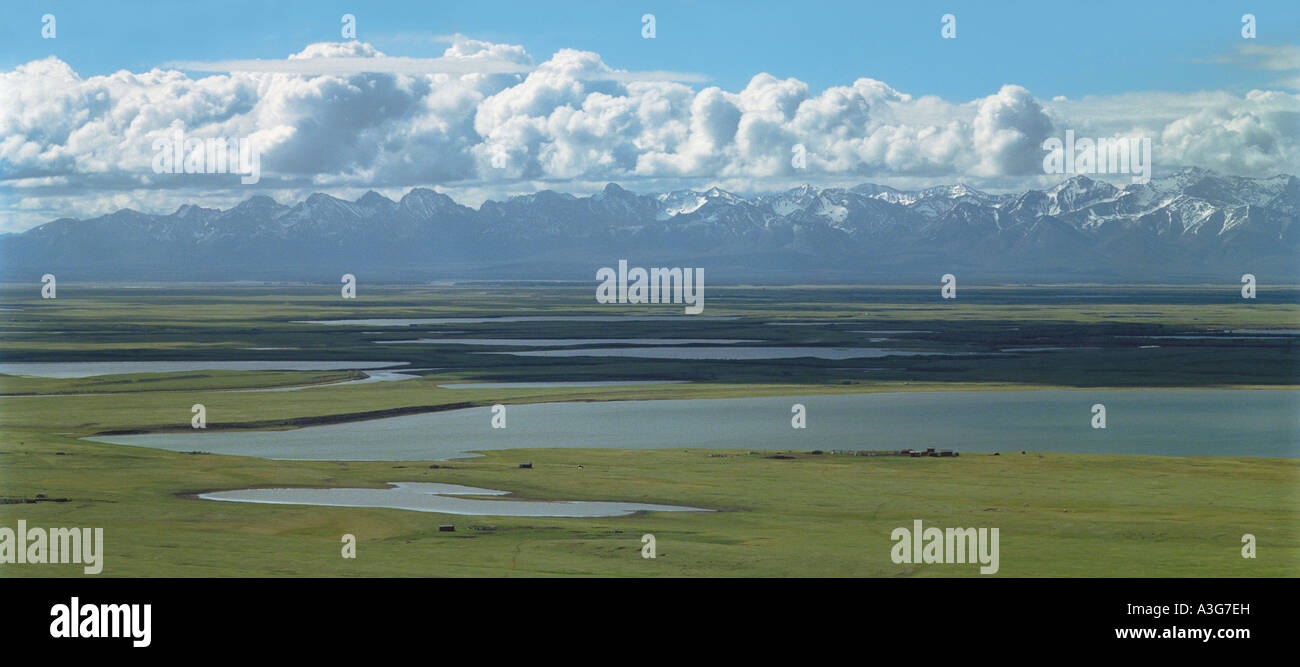 Shishkhid (Shishhid) Gol River (Malyi Yenisei). Tsagan Mort Nuur Lake ...