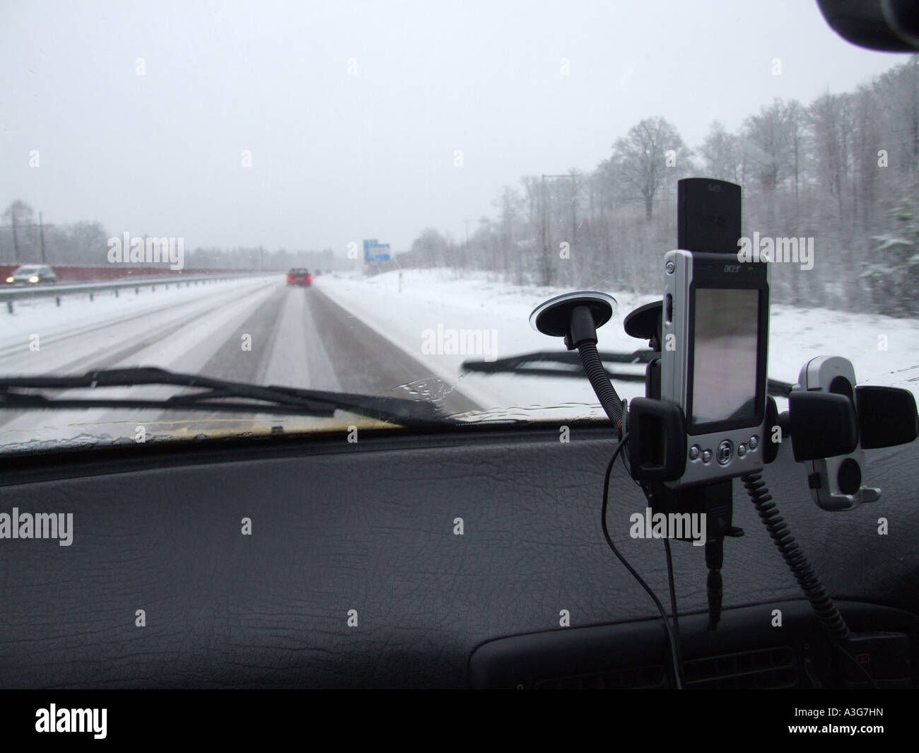 Car navigation weather dash hi-res stock photography and images - Alamy