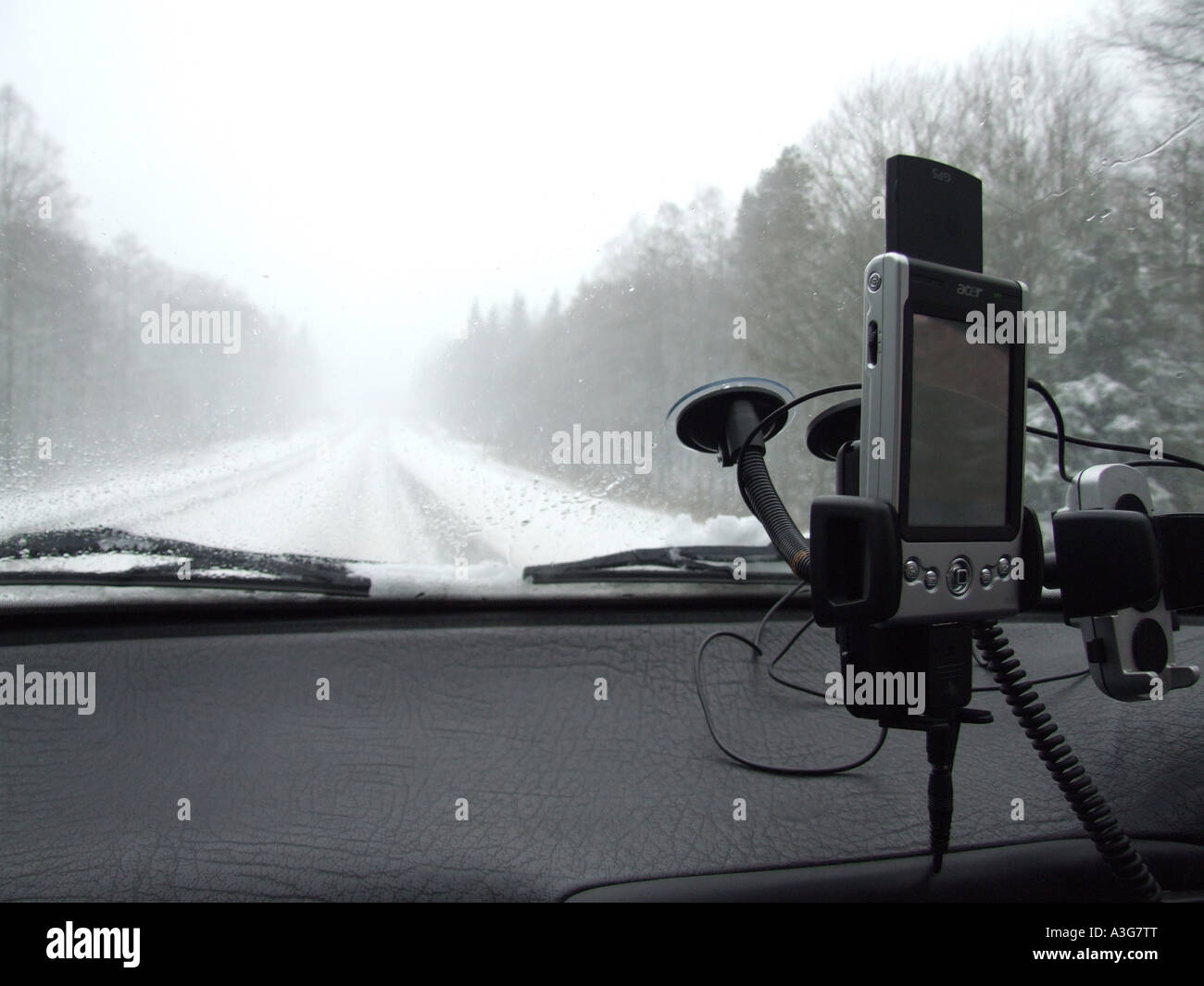 Car navigation weather dash hi-res stock photography and images - Alamy