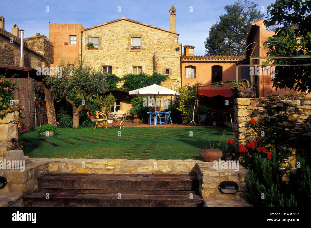 Exterior of hotel Stock Photo - Alamy