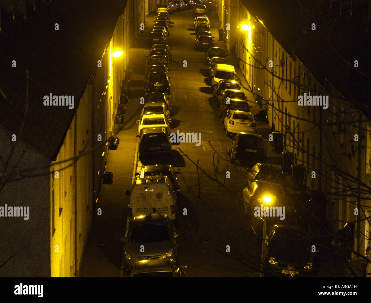 car parked outside house night Stock Photo - Alamy