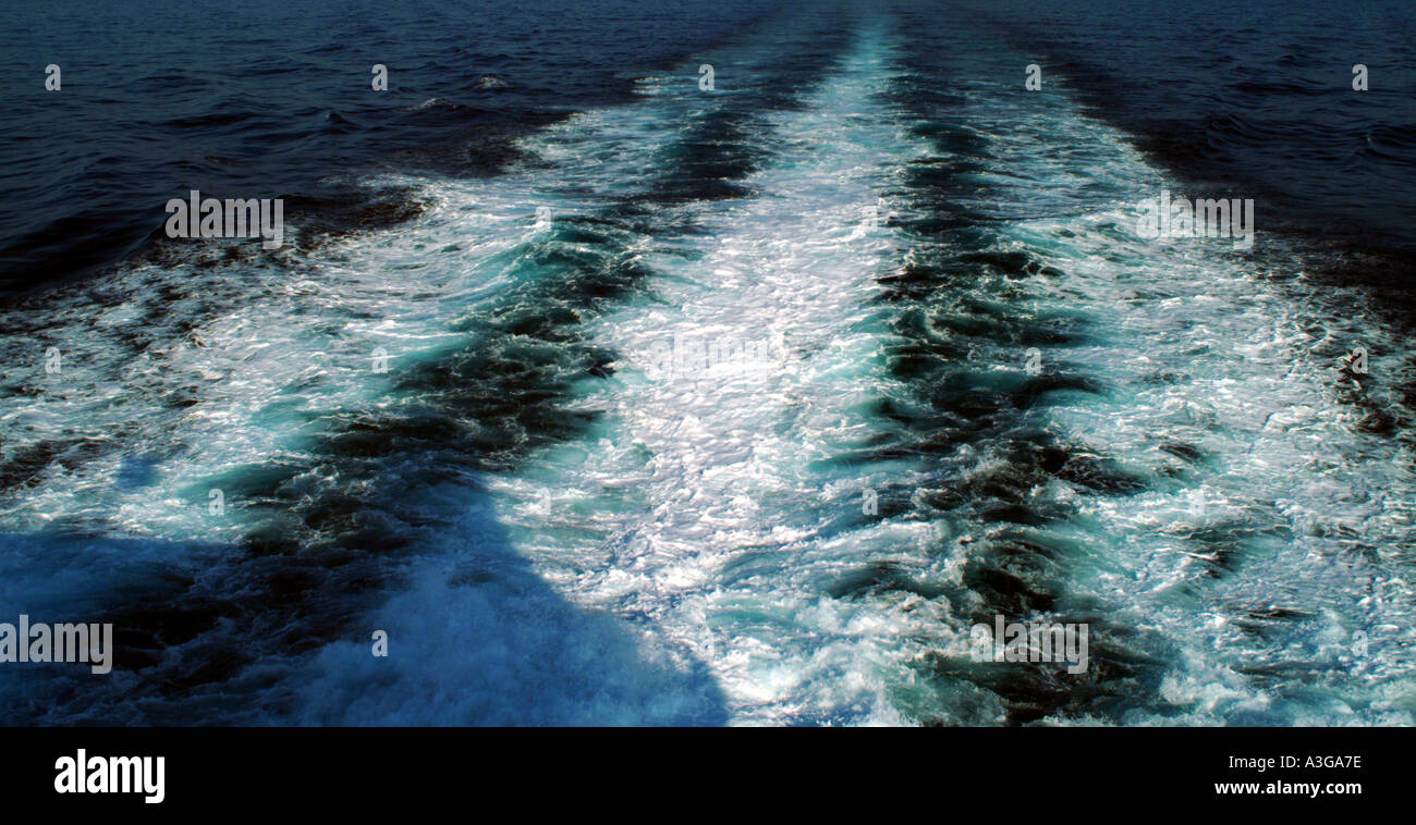 Powerful ships hi-res stock photography and images - Alamy