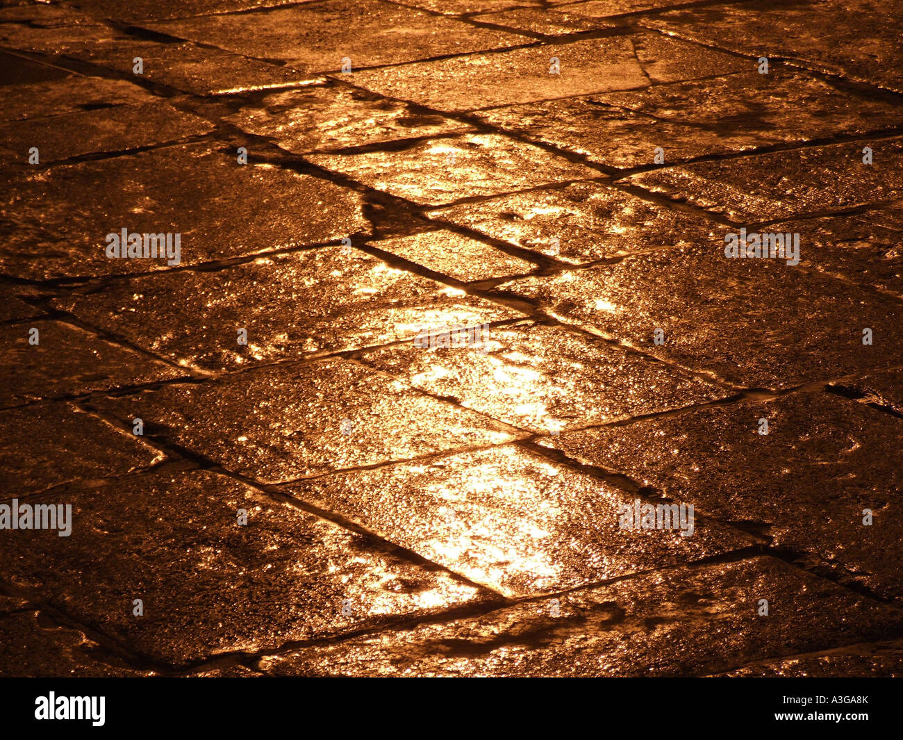 wet pavement at night Stock Photo - Alamy
