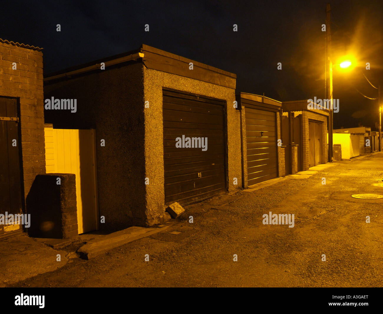 Sinister alley door hi-res stock photography and images - Alamy