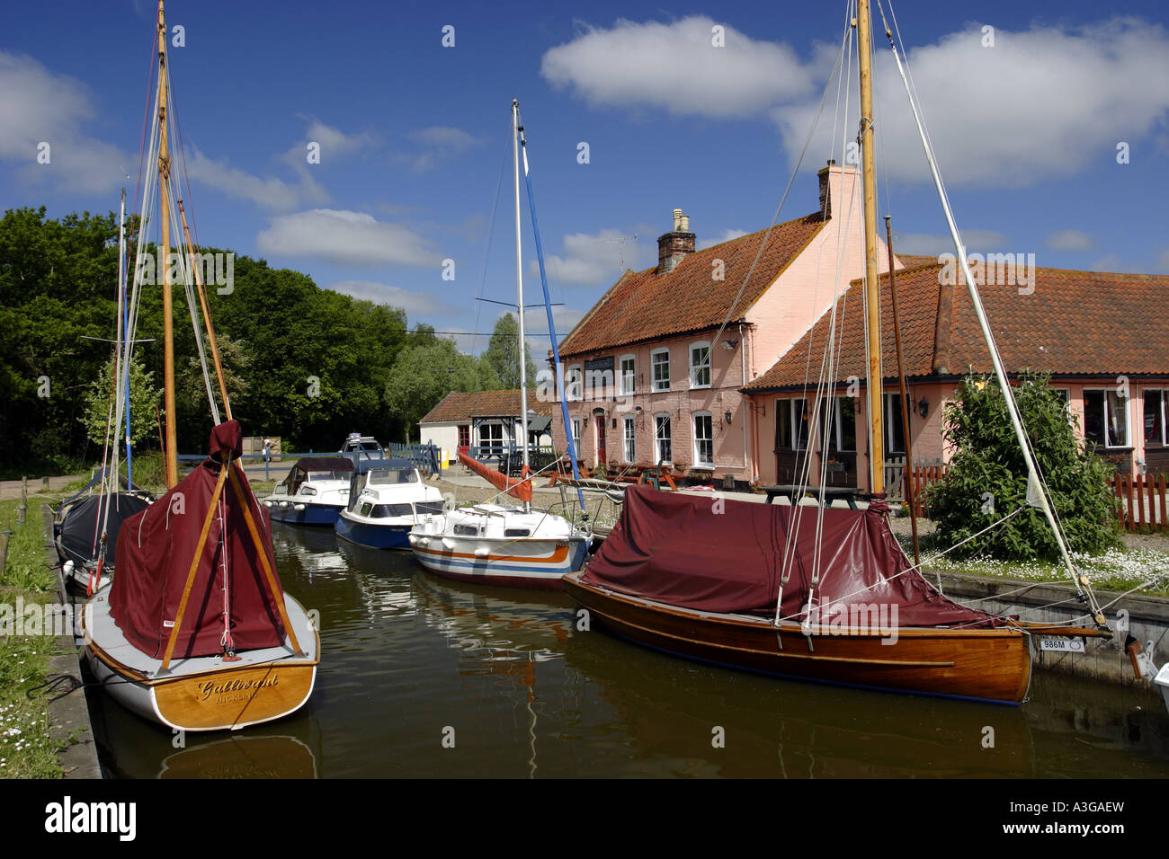 Quiet moorings next to The Pleasure Boat Inn on Hickling Staithe on The ...