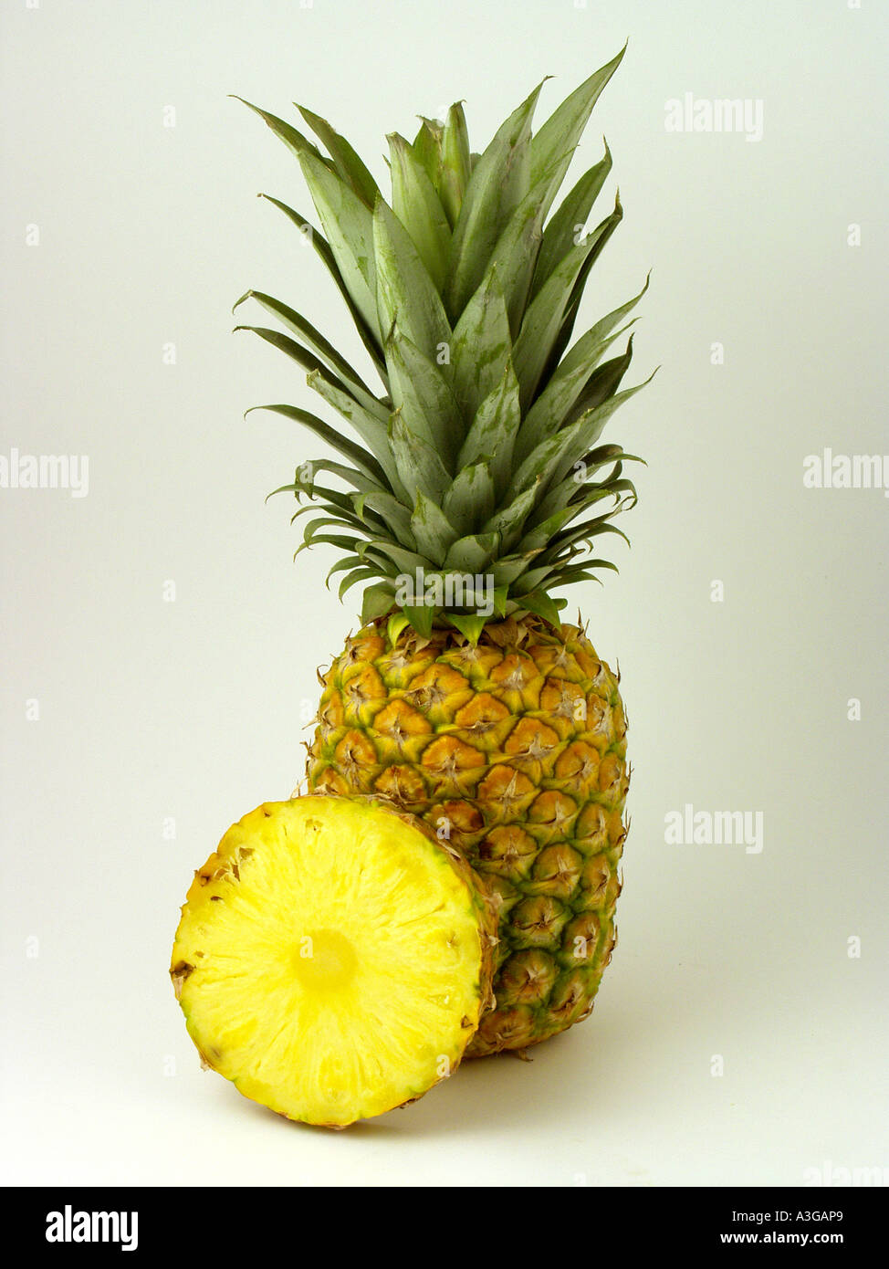 Cook pineapple Cut Out Stock Images & Pictures - Alamy