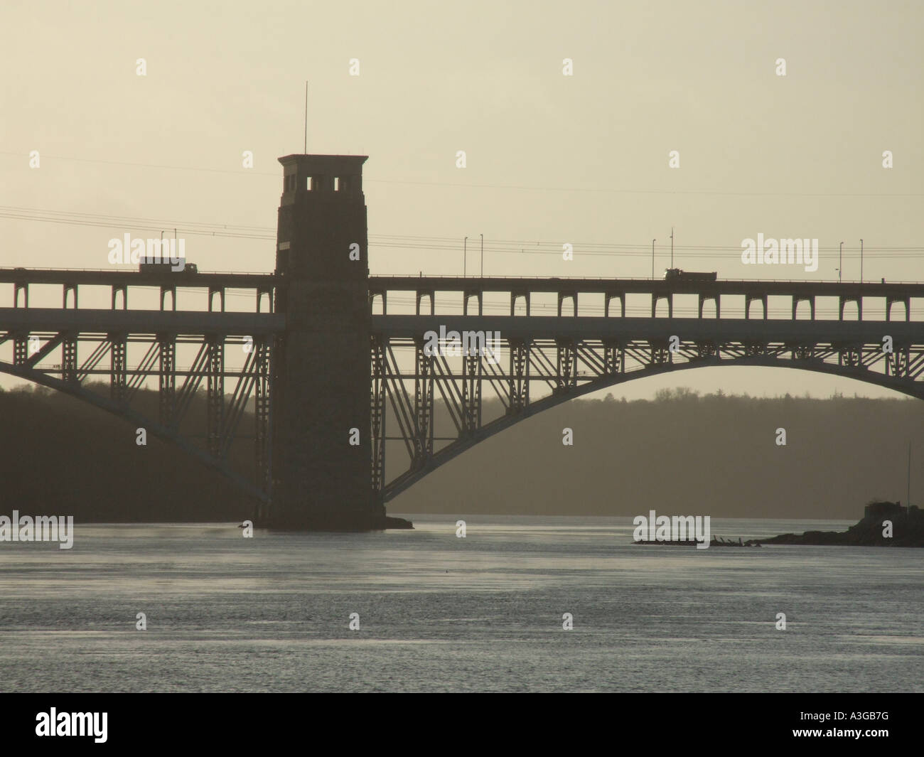 britannia bridge in north wales Stock Photo - Alamy