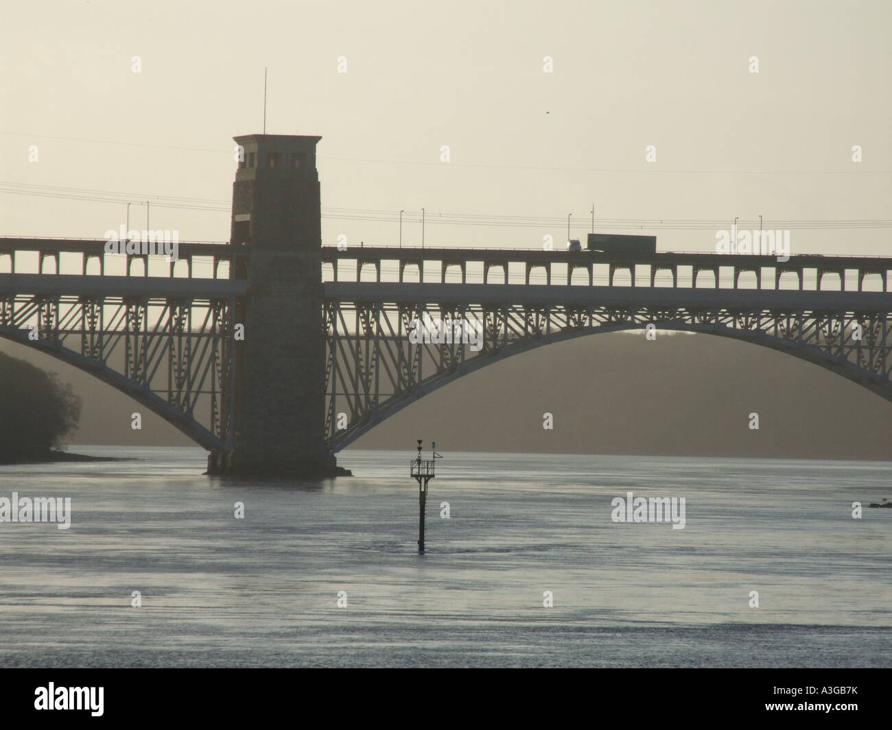 britannia bridge in north wales Stock Photo - Alamy