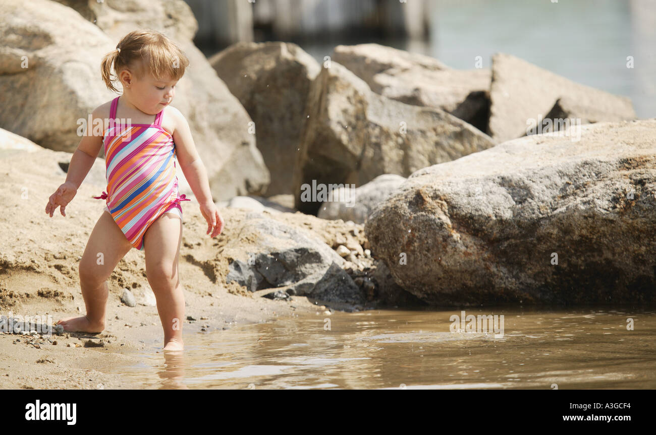 Child at the beach Stock Photo - Alamy