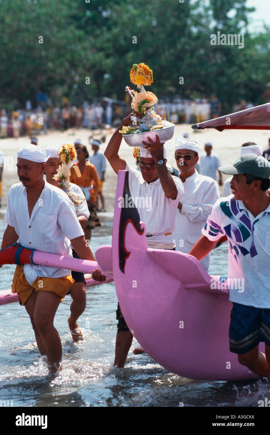 Cast out caste hi-res stock photography and images - Alamy