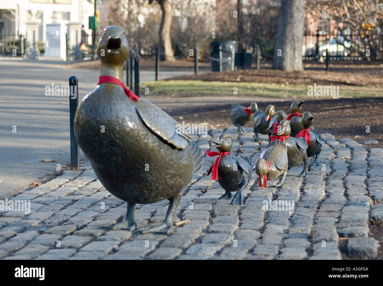 Make Way duck sculpture in Boston's Public Garden Stock Photo - Alamy