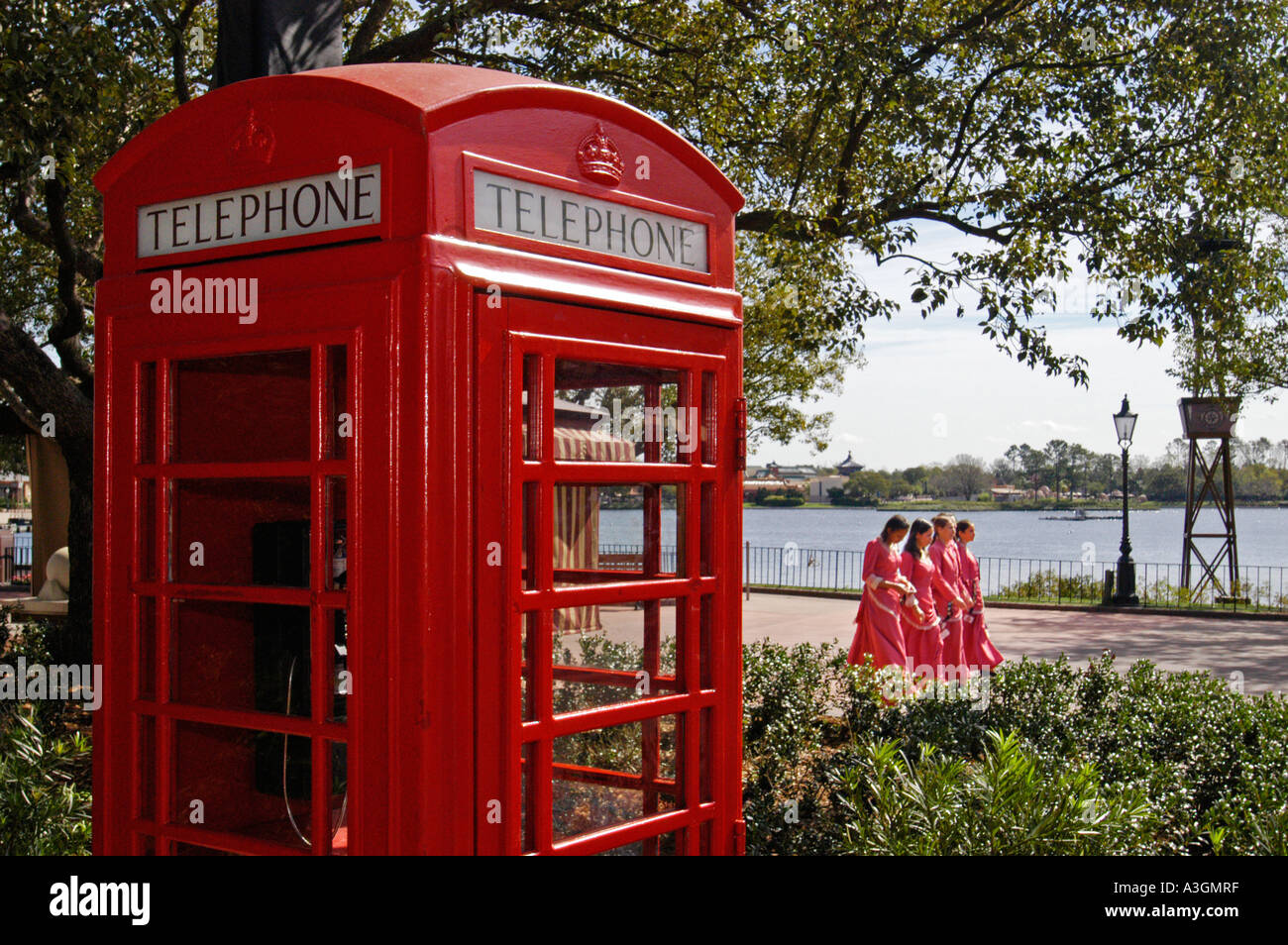 A red phone booth Stock Photo - Alamy