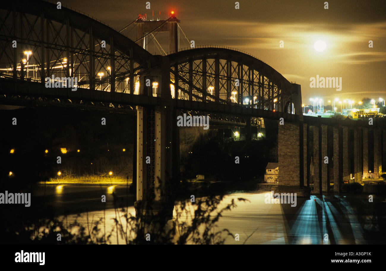 The Royal Albert bridge Saltash or Brunel Bridge between Saltash and ...
