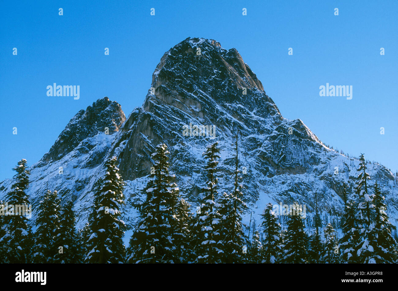 Liberty Bell Mountain from North Cascades Highway at Washington Pass ...