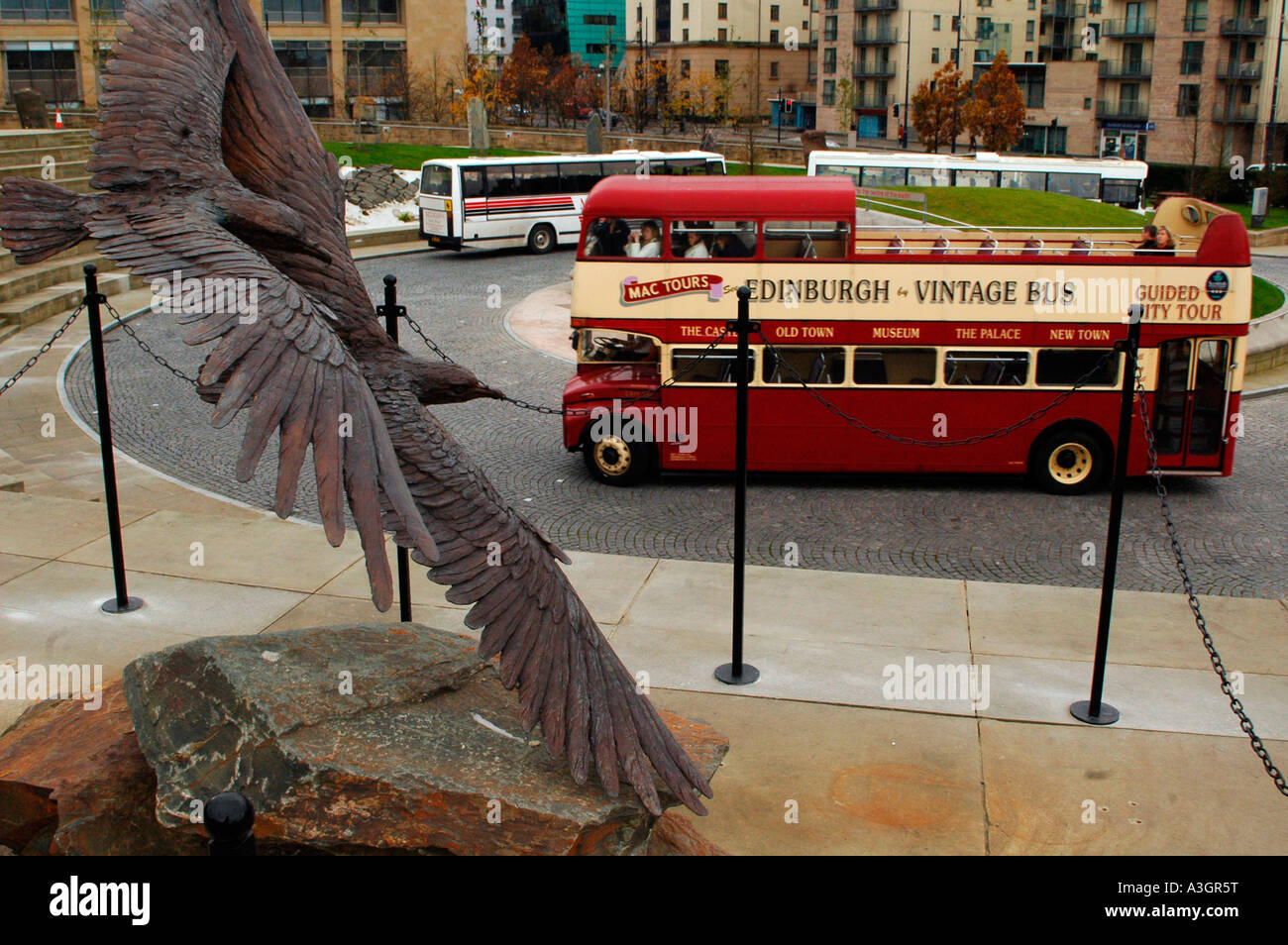 Edinburgh Vintage Tour Bus,Dynamic Earth,Holyrood,Edinburgh,Scotland ...
