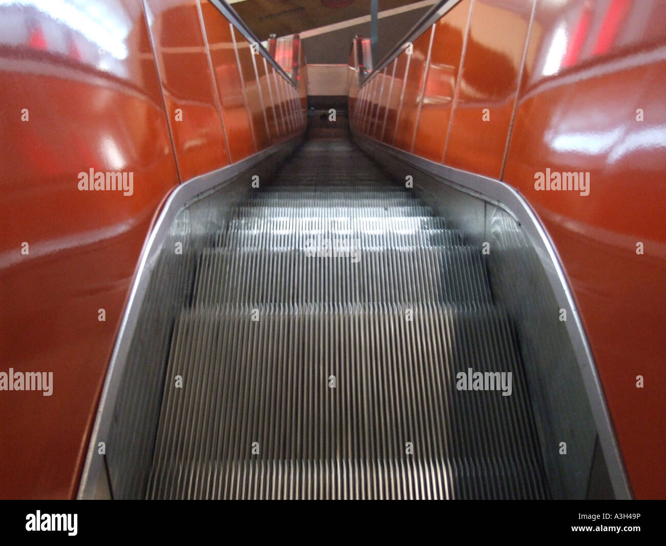 moving escalator stairs Stock Photo - Alamy