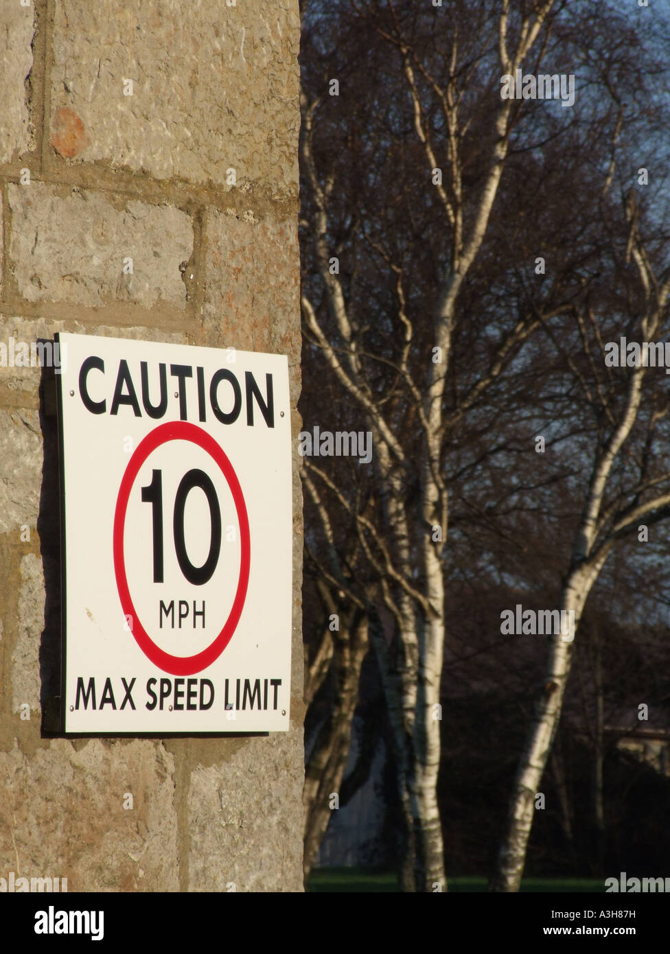 speed limit road sign Stock Photo - Alamy