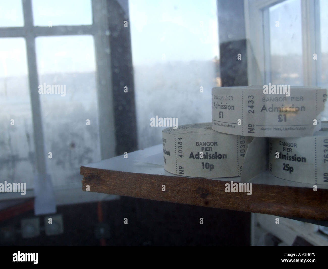 25 pound entry fee hi-res stock photography and images - Alamy