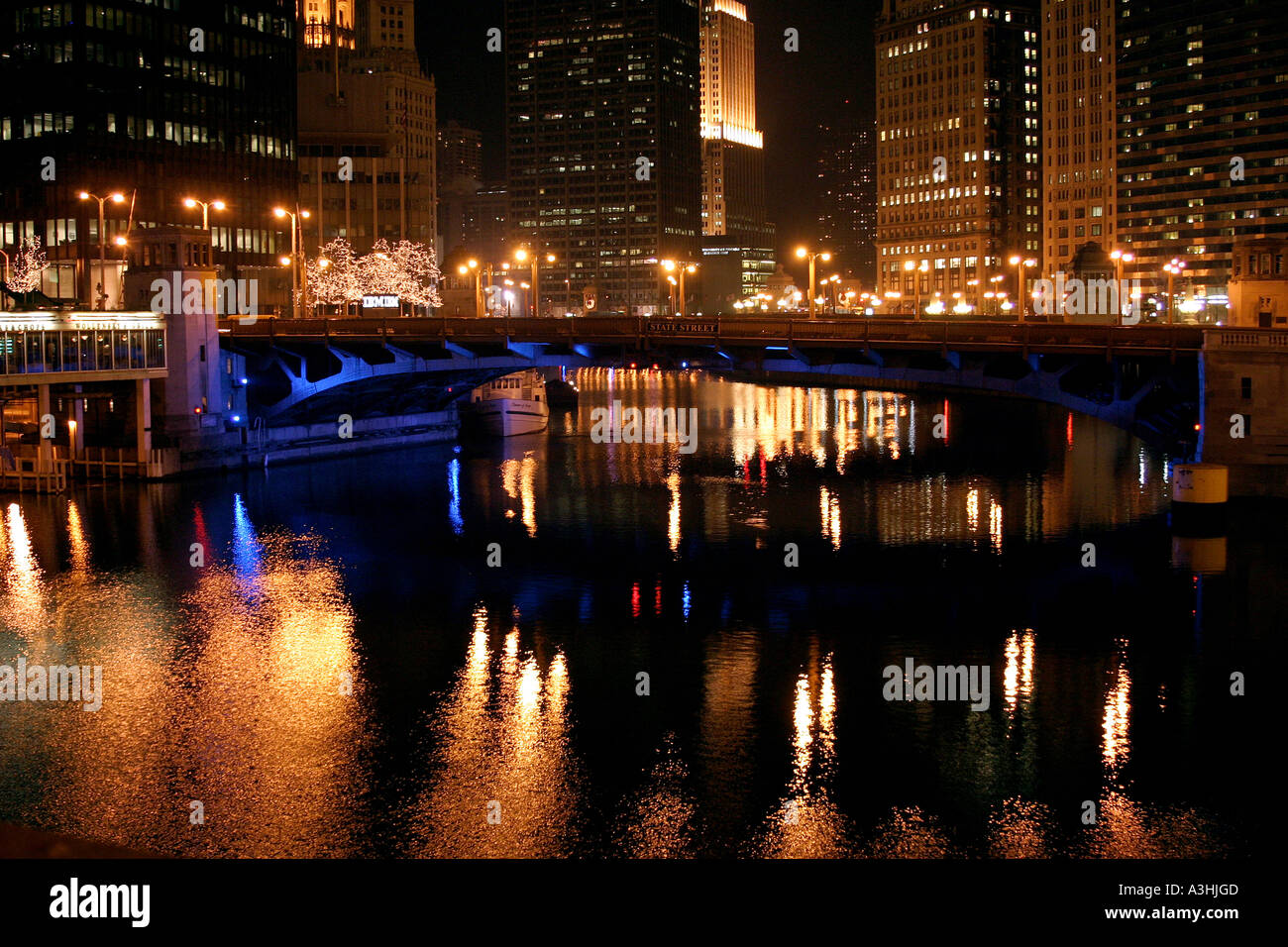 Chicago, Midwest, downtown, skyline, city, river, bridge, buildings ...