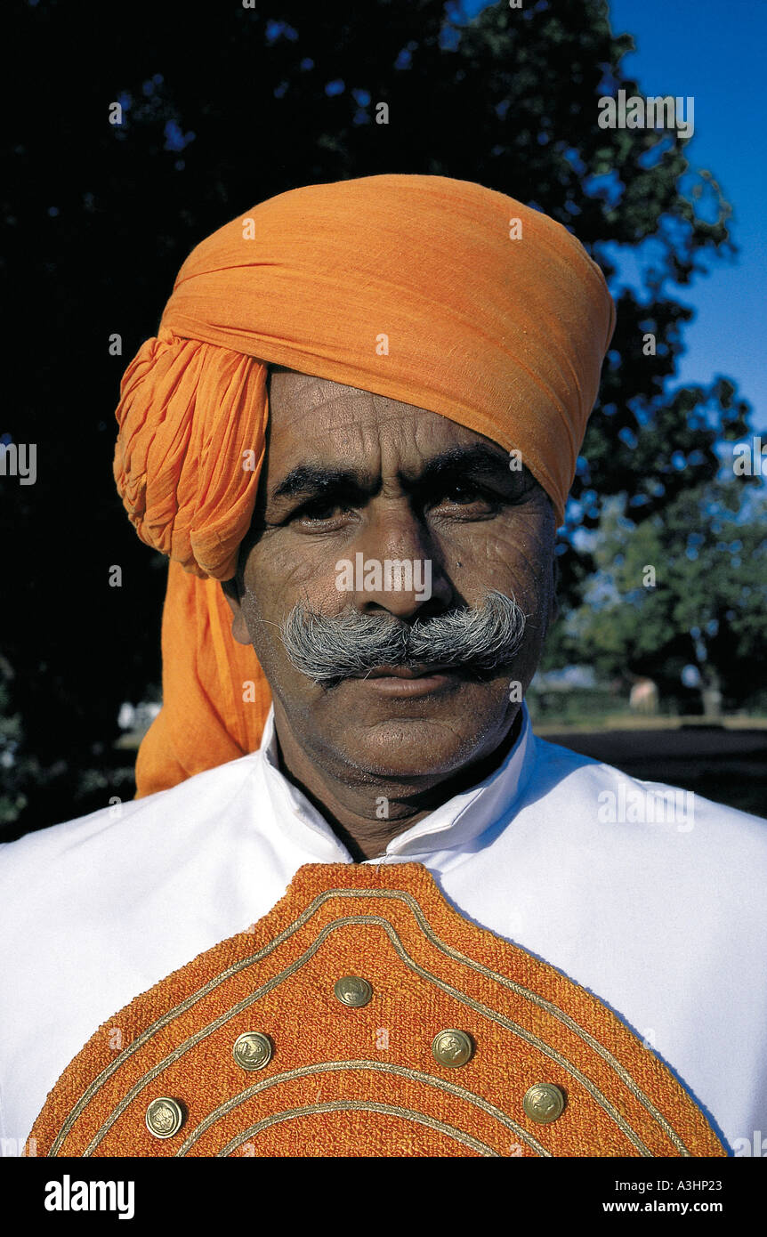 Male Servant High Resolution Stock Photography and Images - Alamy